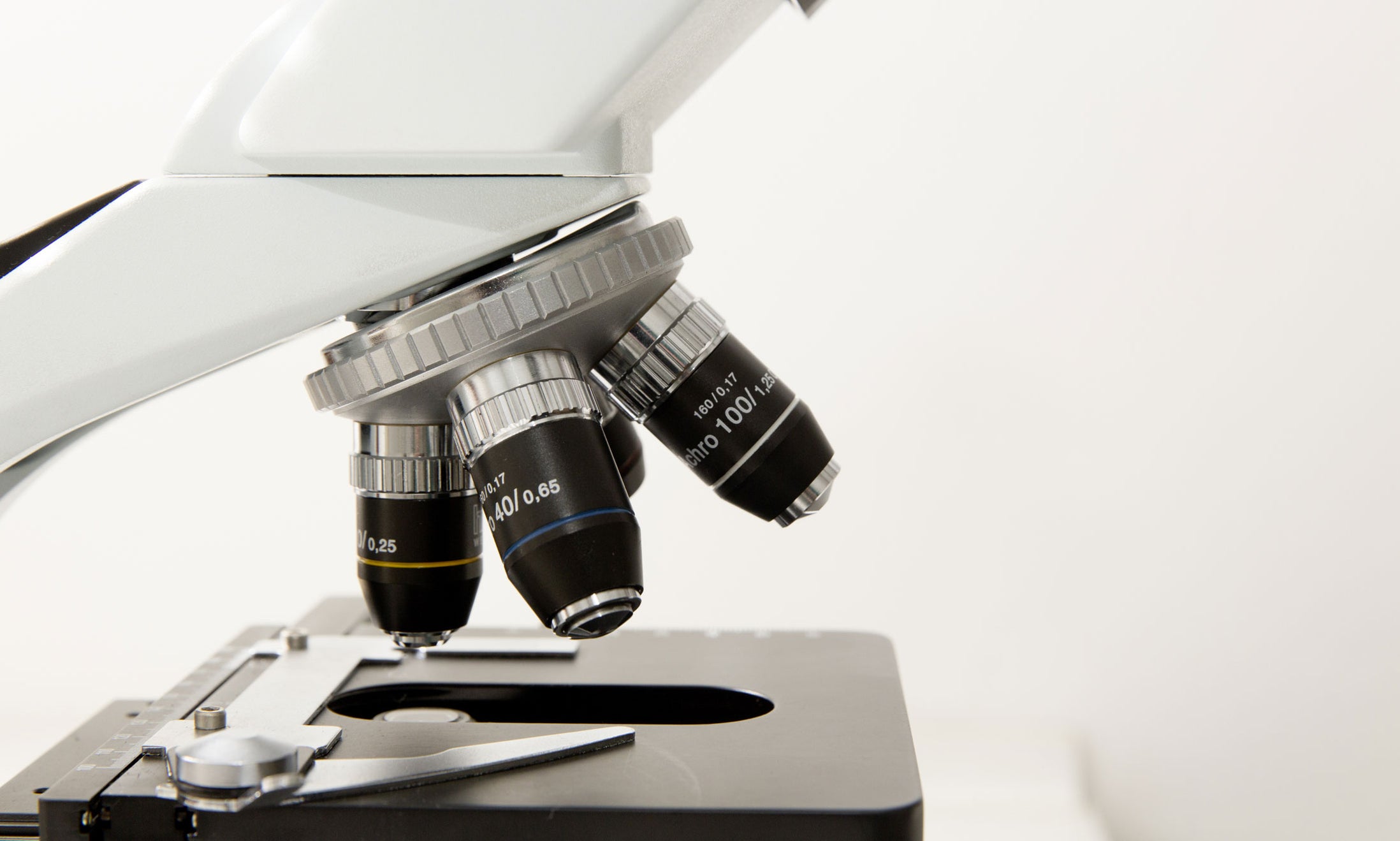 How to parfocal microscope objectives — Microscopes.com.au